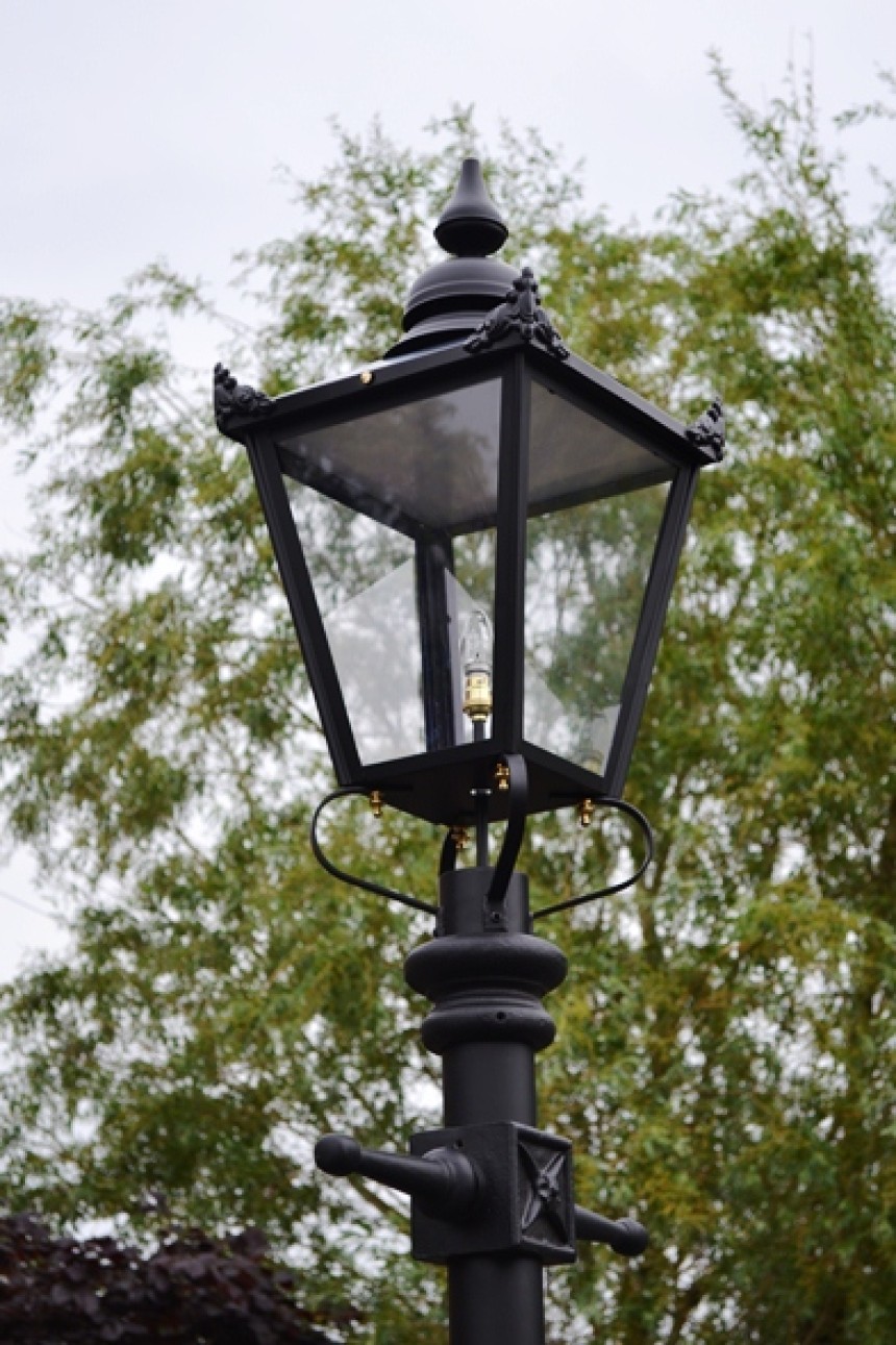 New & Repro New & Repro: Cast Iron Victorian Lamp Posts POA- SalvoWEB UK
