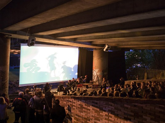 News London temporary cinema built from reclaimed materials - SalvoWEB UK