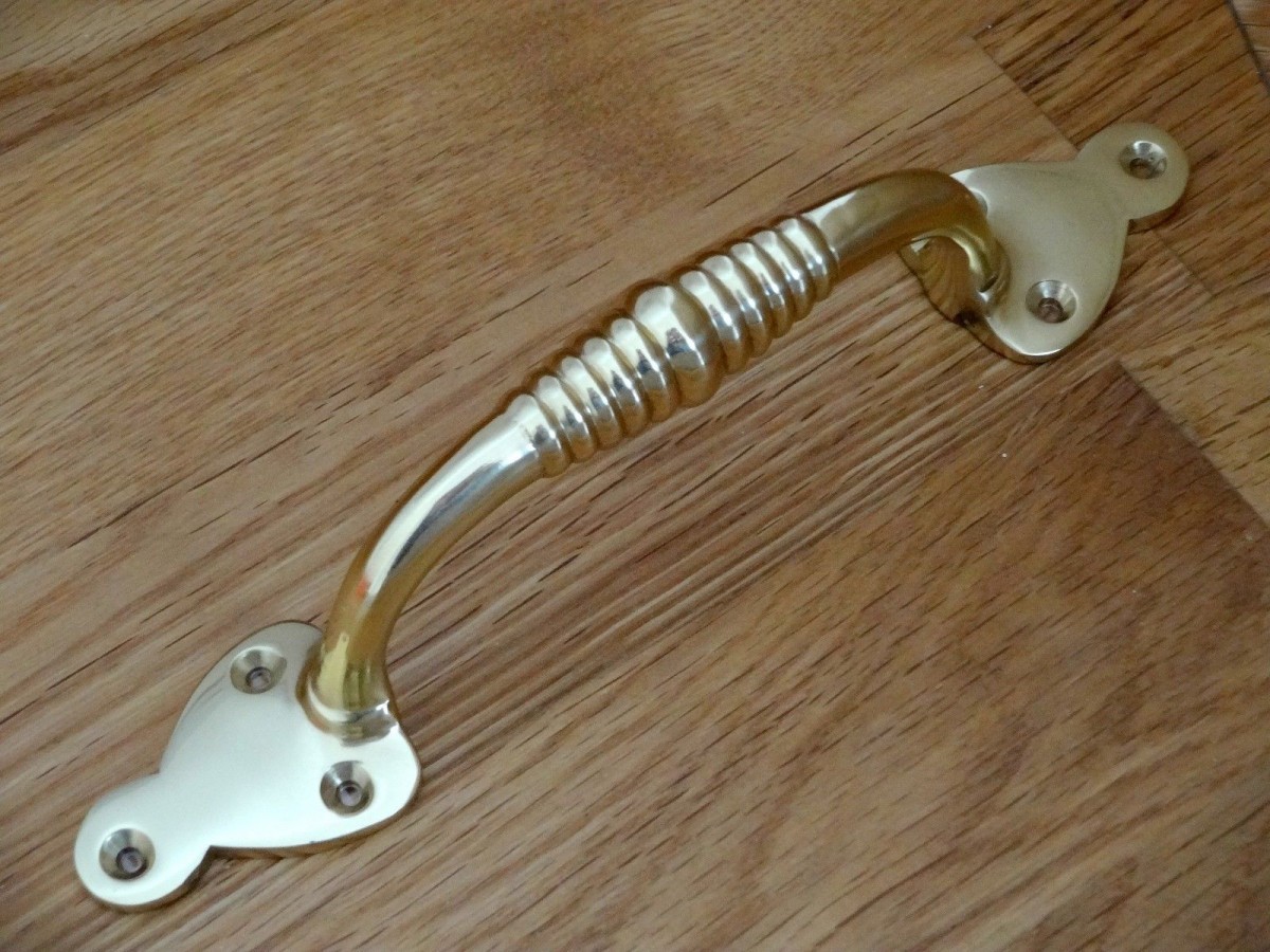 Antique & Reclaimed Brass Beehive Door / Drawer or Cupboard Pull Grab ...