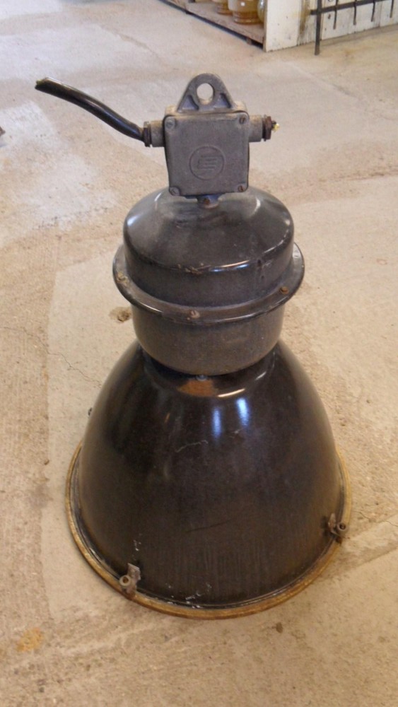 Antique & Reclaimed Industrial-loft-lamp- SalvoWEB Germany
