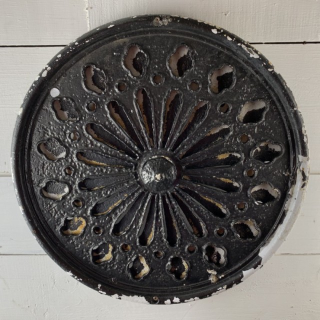 Antique & Reclaimed Victorian Decorative Cast Iron Air Vent- SalvoWEB UK