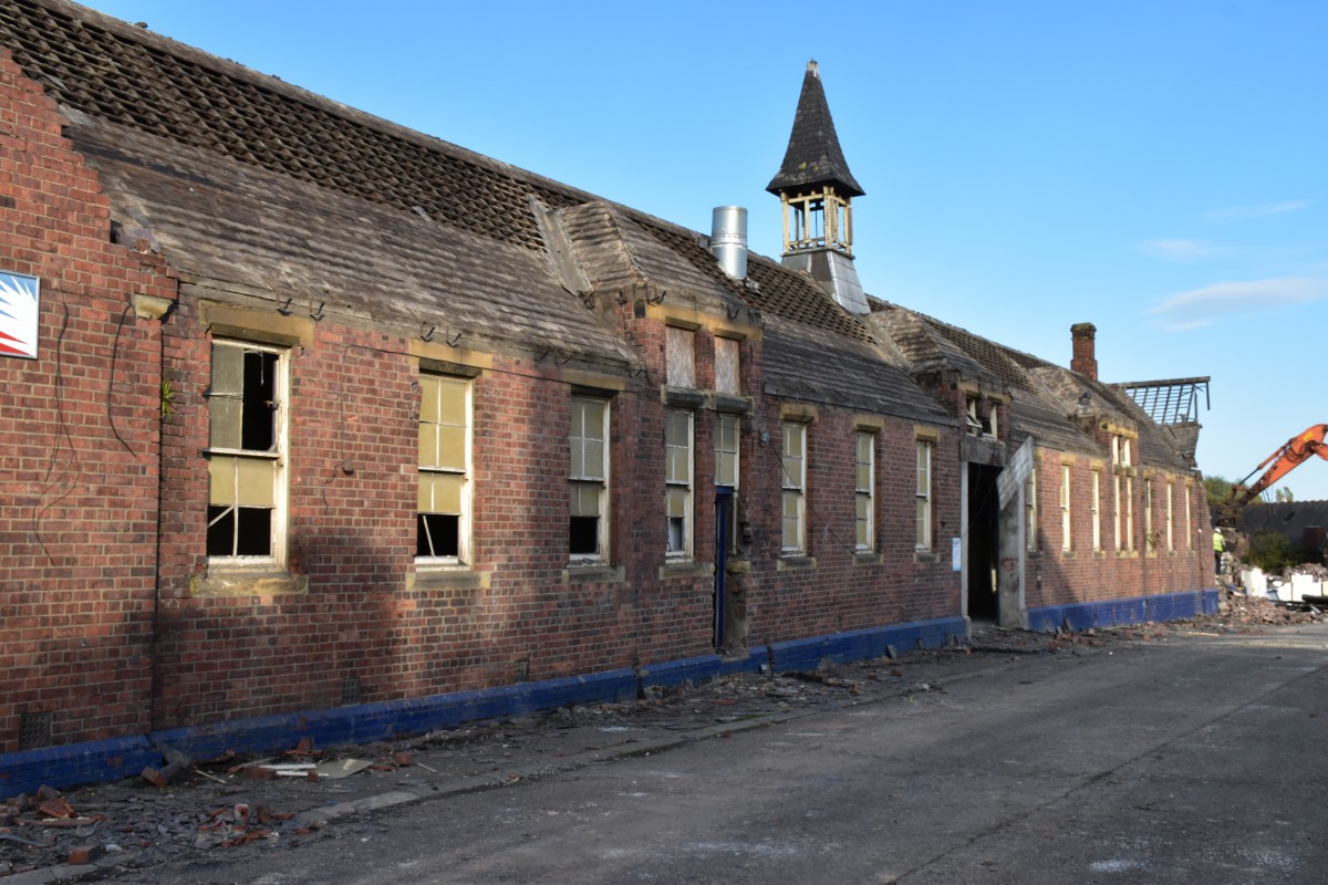 Antique & Reclaimed listings Antique Pyramid Roof Turret or Cupola ...