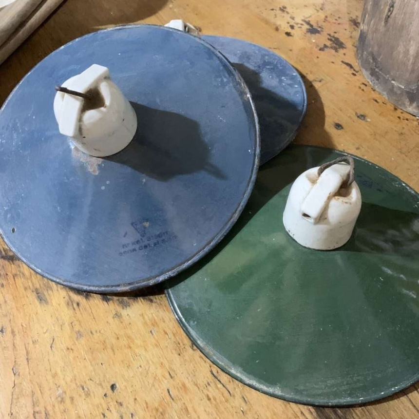Antique & Reclaimed Enamel shades- SalvoWEB UK