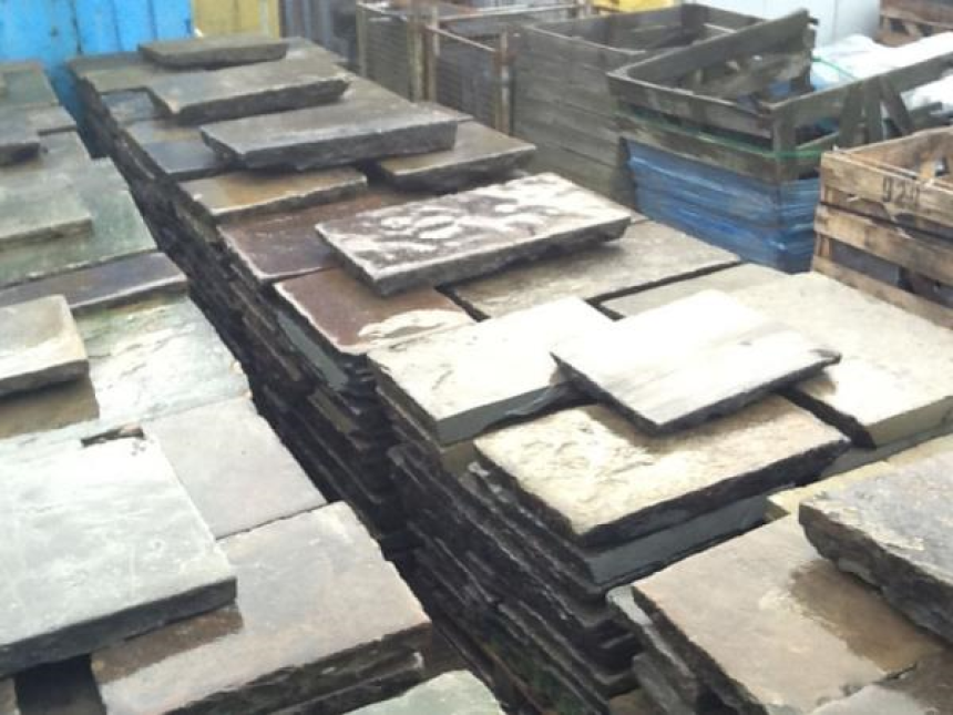 Antique & Reclaimed Reclaimed York Stone Flags (Smooth) (per square ...
