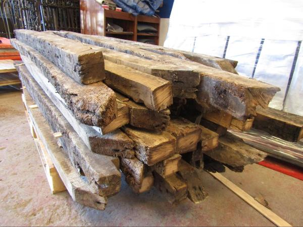 Antique & Reclaimed Reclaimed Oak Rafters 3 x 3 1.6m-2.1m Long- SalvoWEB UK