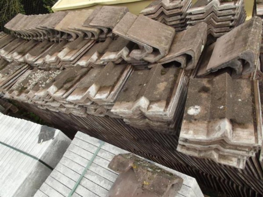 Antique & Reclaimed Reclaimed Redland Delta Roof Tiles Grey and Brown ...
