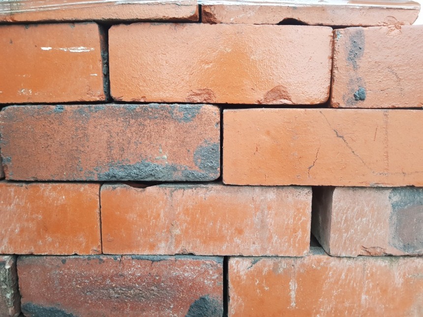 Antique & Reclaimed Reclaimed 3" Red Accrington bricks- SalvoWEB UK