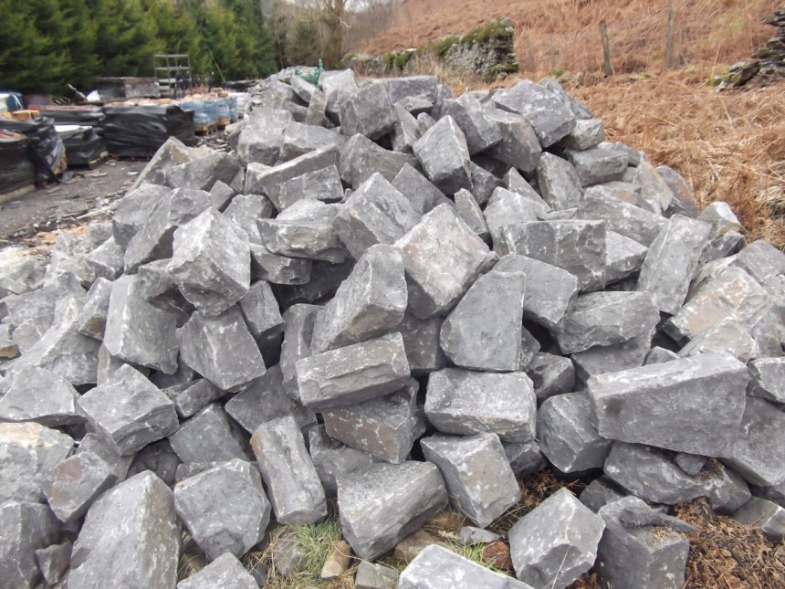 Antique & Reclaimed Quoin stones blue pennant dressed quoins- SalvoWEB UK