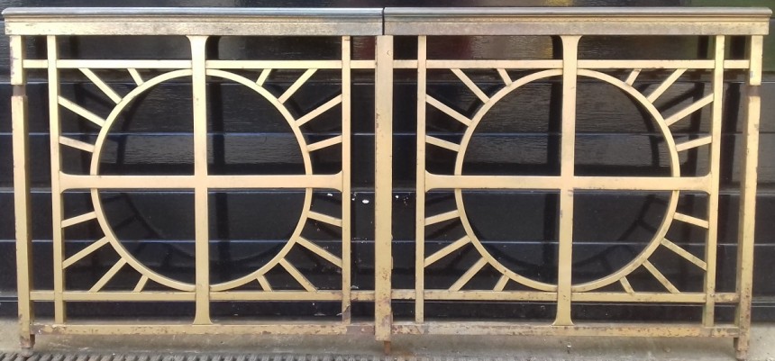 Antique & Reclaimed A pair of Art Deco gates- SalvoWEB UK