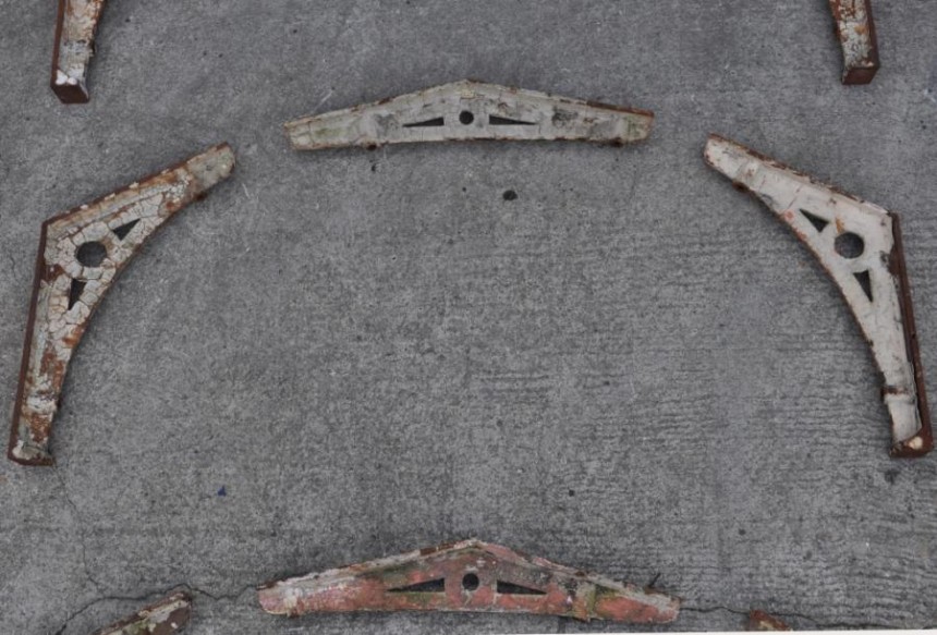 Antique & Reclaimed victorian cast iron brackets roof supports- SalvoWEB UK