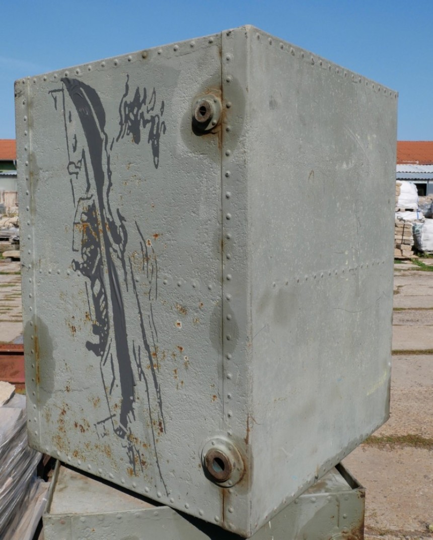 Antique & Reclaimed Rivet tank around 1900- SalvoWEB Germany