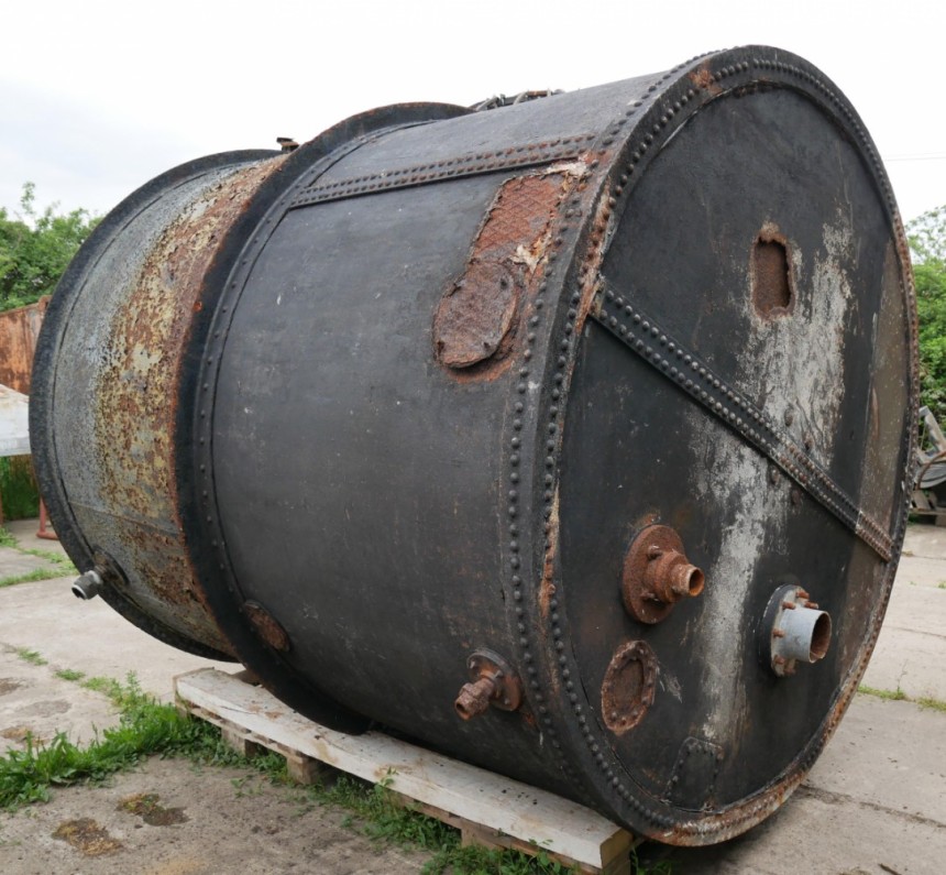 Antique & Reclaimed rivet tank around 1900- SalvoWEB Germany