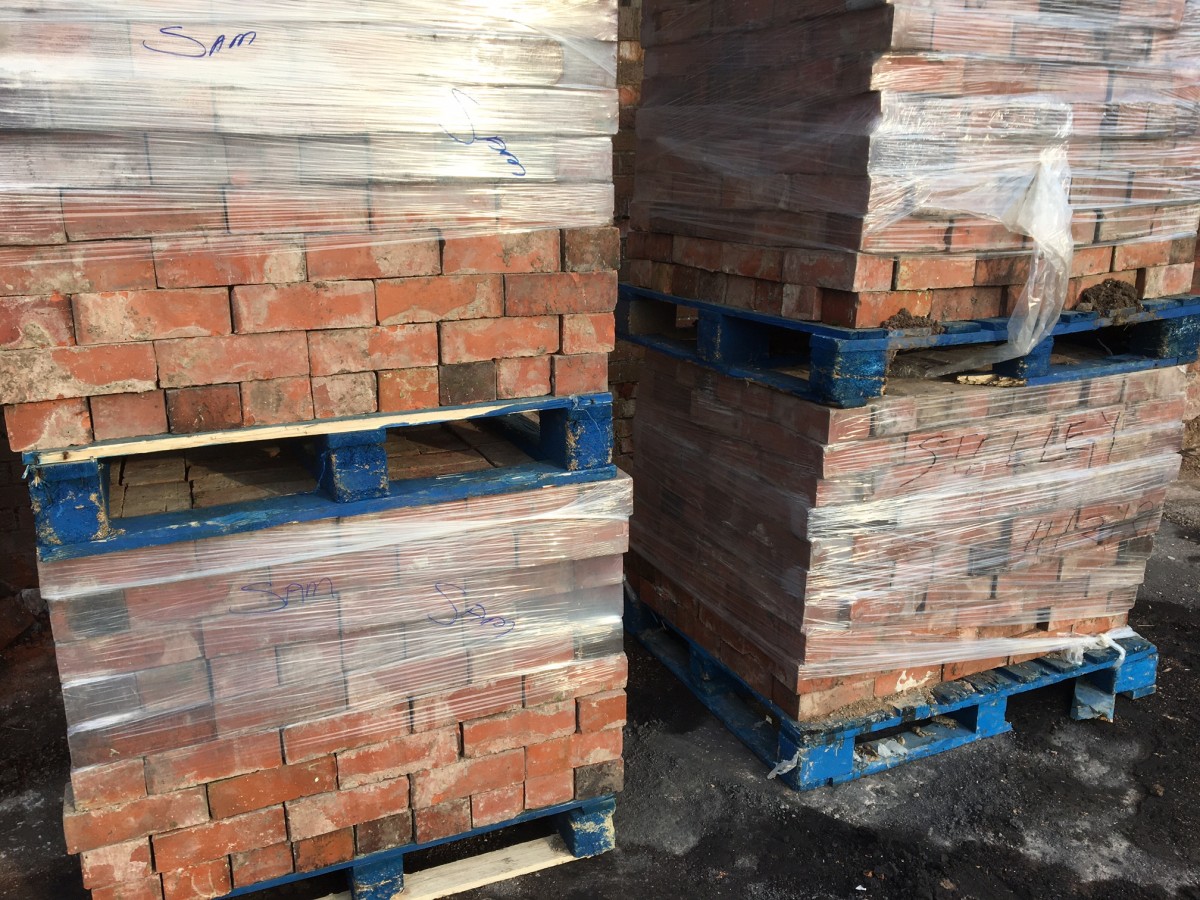 Antique & Reclaimed Reclaimed Cheshire Wirecut Bricks- SalvoWEB UK