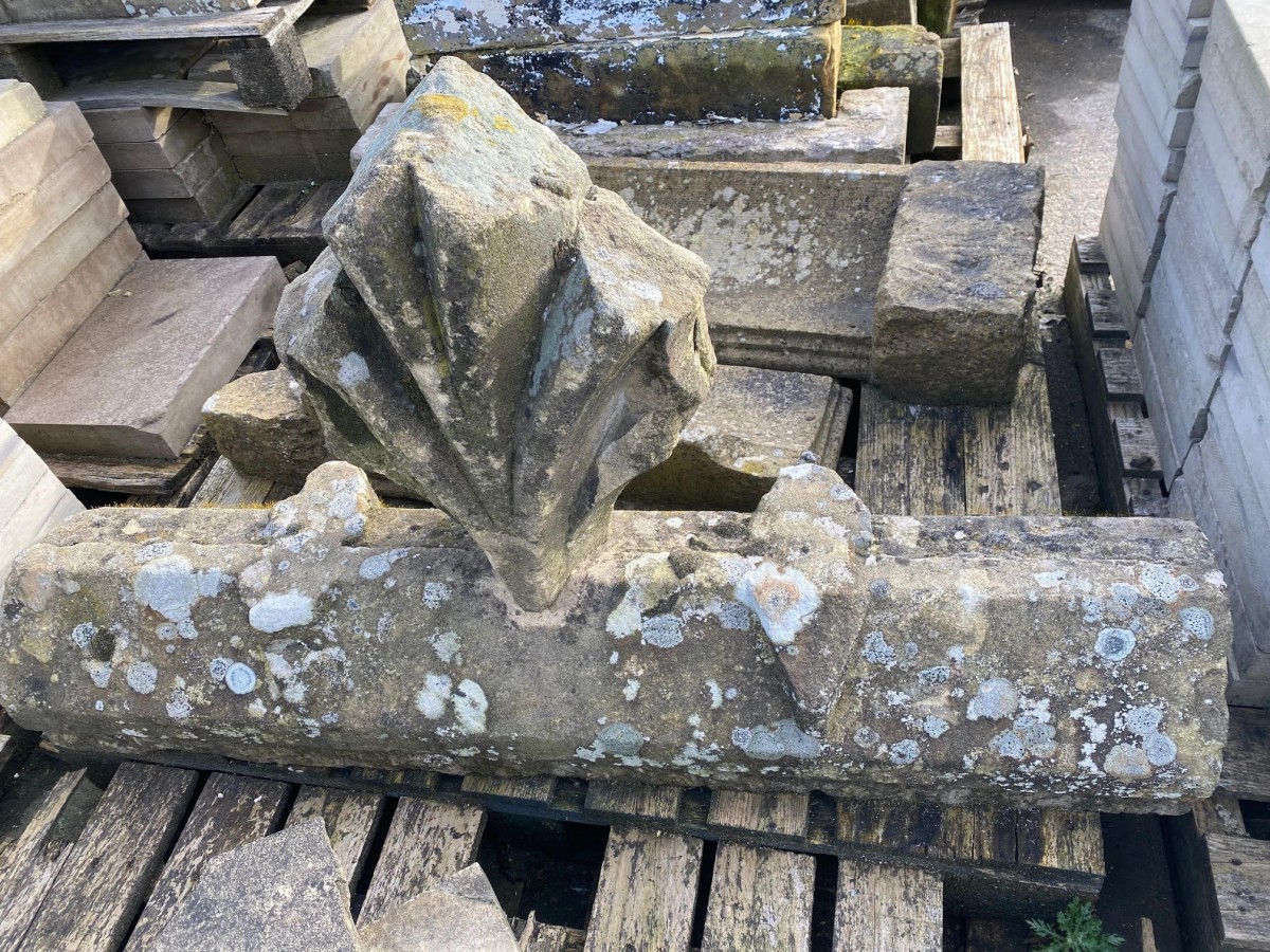 Antique & Reclaimed Reclaimed Stone Finial - SalvoWEB UK
