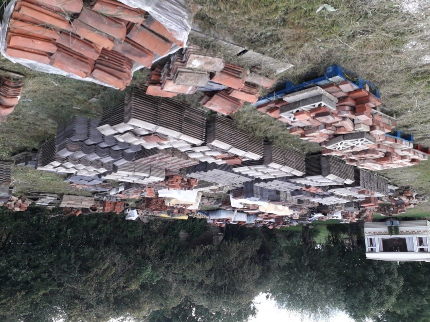 Antique & Reclaimed Red Clay Lincolnshire Pan Tiles- SalvoWEB UK