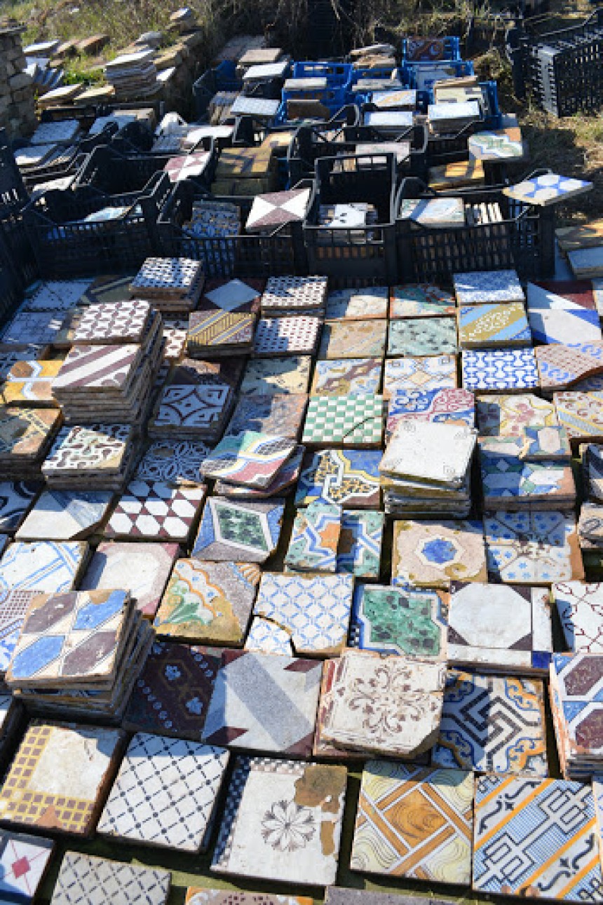 Antique & Reclaimed Antique Italian ceramic tiles- SalvoWEB Italy