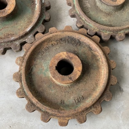 Antique & Reclaimed Set of 6 Large Reclaimed Cast Iron Cogs- SalvoWEB UK
