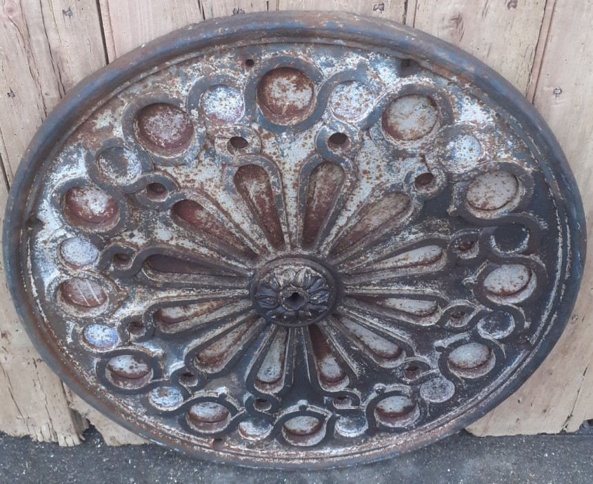 Antique & Reclaimed A very large Victorian cast iron wall vent ...