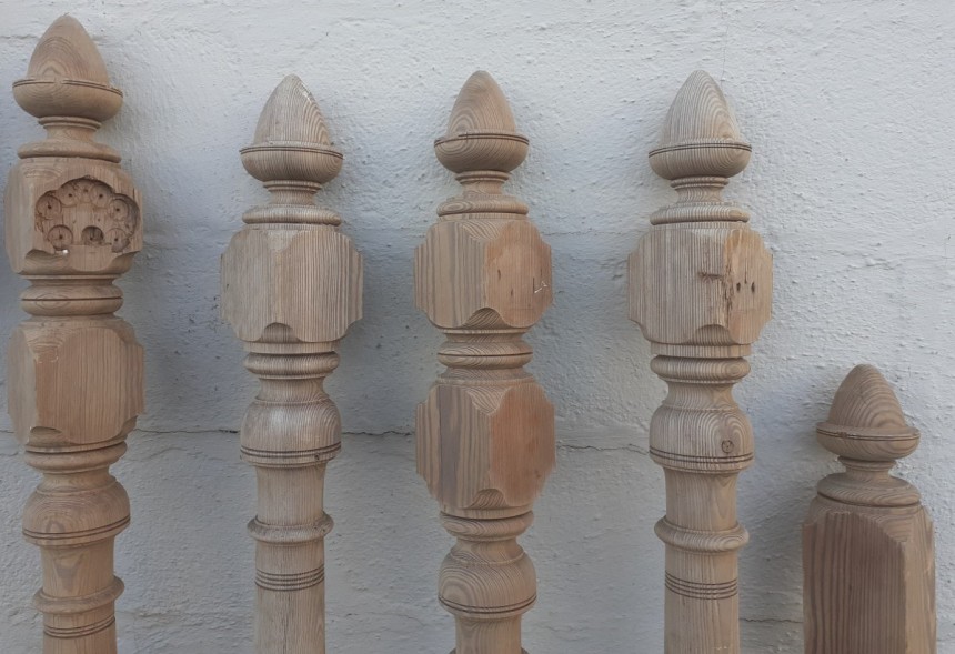 Antique & Reclaimed Victorian newel posts- SalvoWEB UK