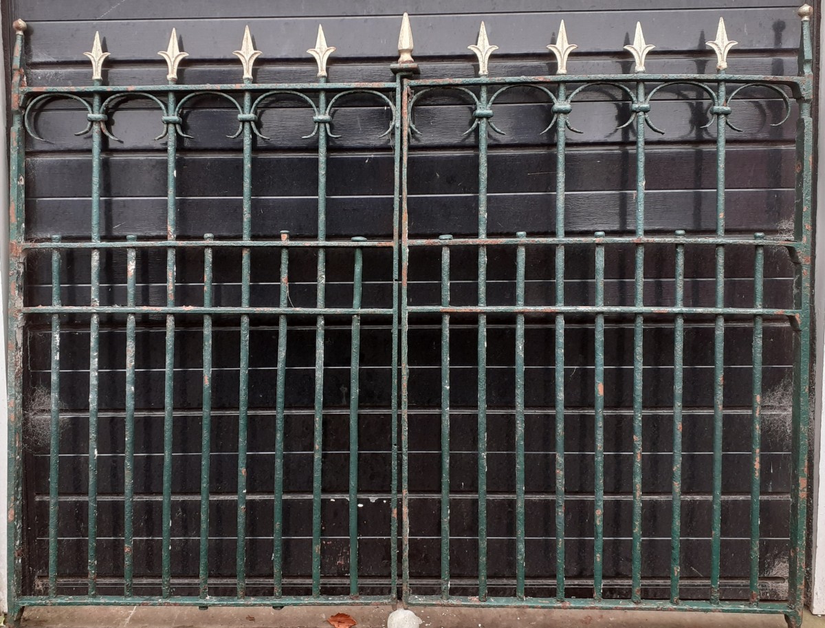Antique & Reclaimed A pair of heavy wrought iron Victorian church gates ...
