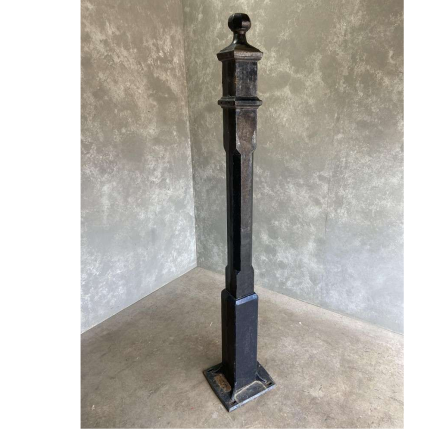Antique & Reclaimed Reclaimed Single Cast Iron Gate Post- SalvoWEB UK