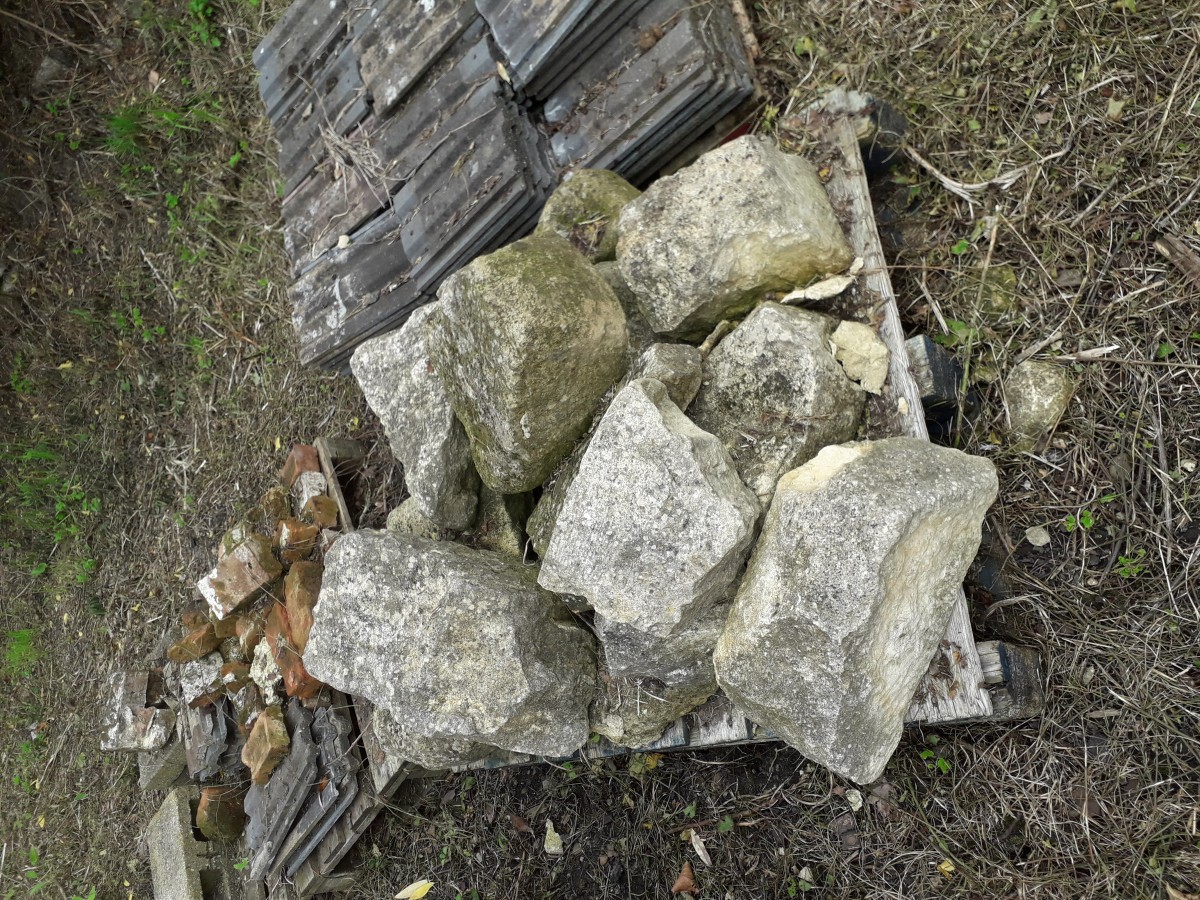 Antique & Reclaimed Big Chunky Rocks- SalvoWEB UK