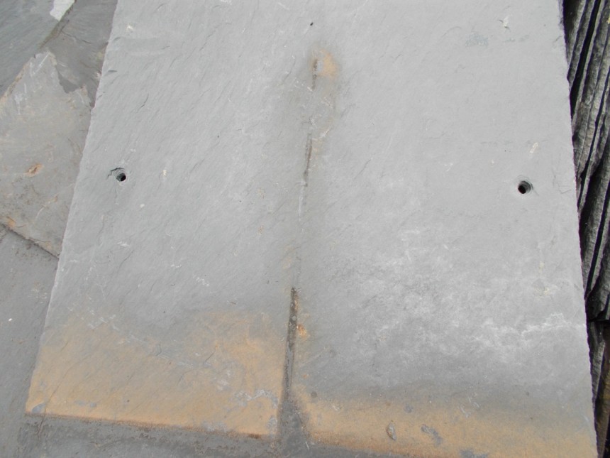 Antique & Reclaimed Reclaimed 20"x10" natural roof slates - SalvoWEB UK