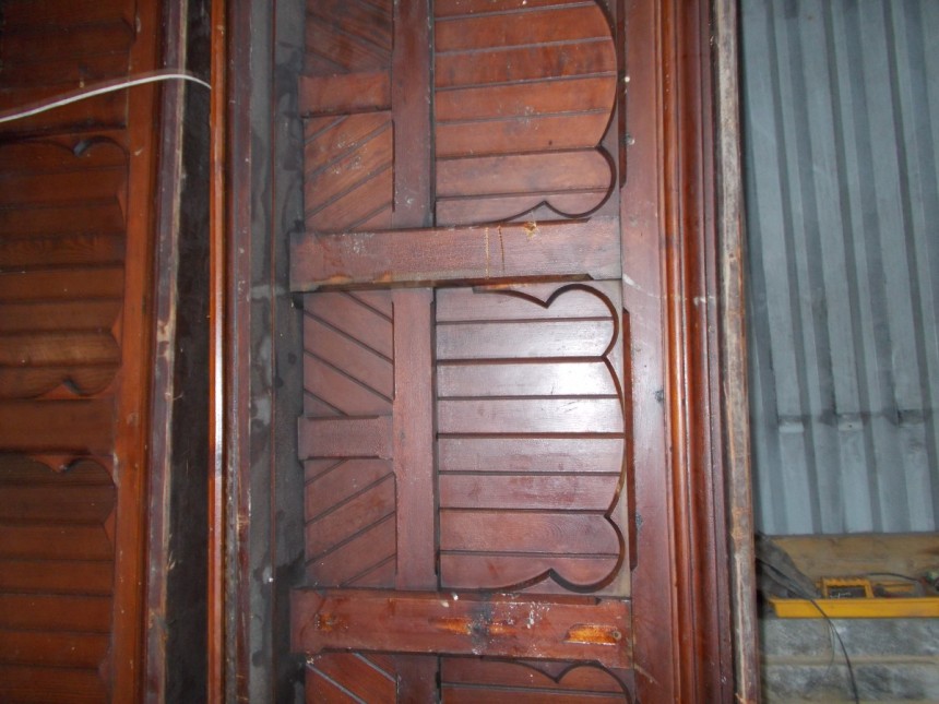 Antique & Reclaimed Ornate wood church balcony- SalvoWEB UK