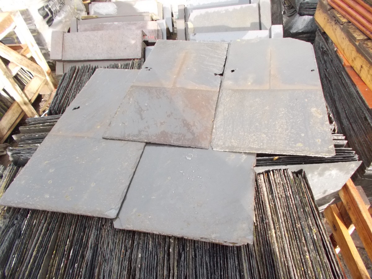 Antique & Reclaimed Reclaimed MED 24"X12" Natural Roof Slates- SalvoWEB UK