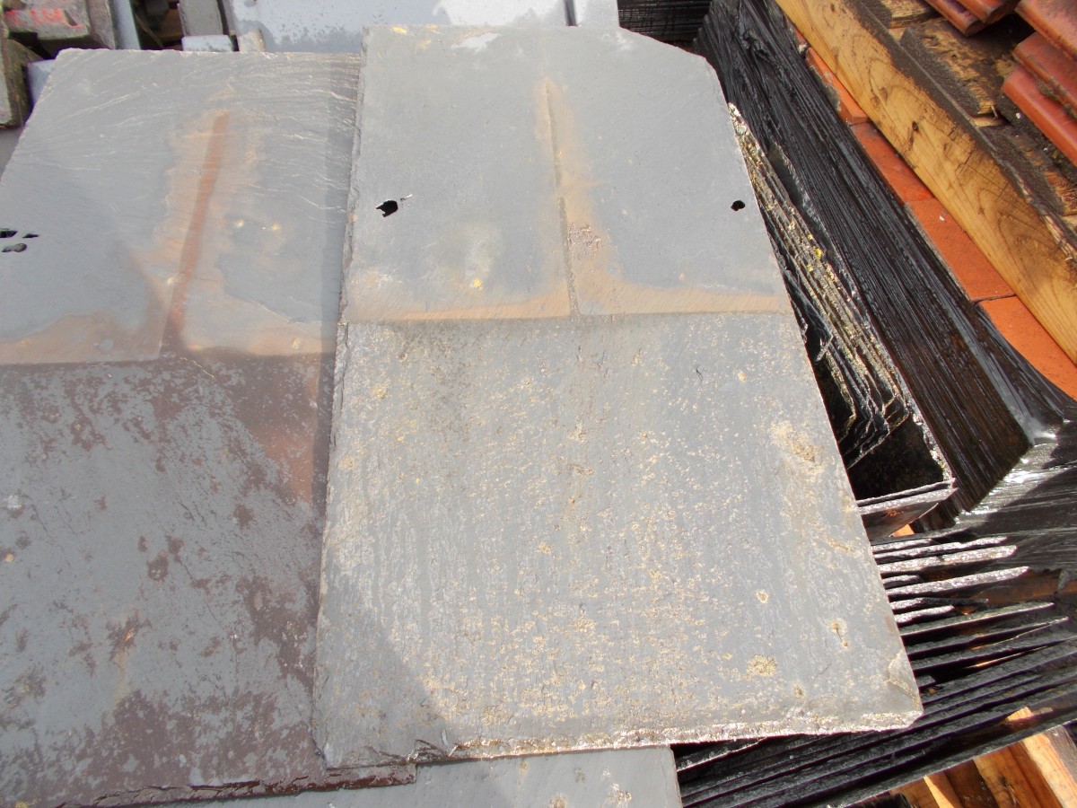 Antique & Reclaimed Reclaimed MED 24"X12" Natural Roof Slates- SalvoWEB UK