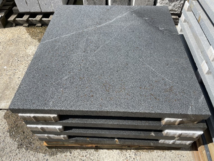 New & Repro New: Large granite slabs - SalvoWEB UK