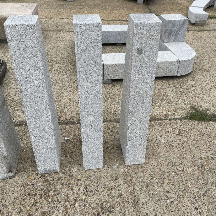 New & Repro New: Granite post, bollard, monolith - SalvoWEB UK
