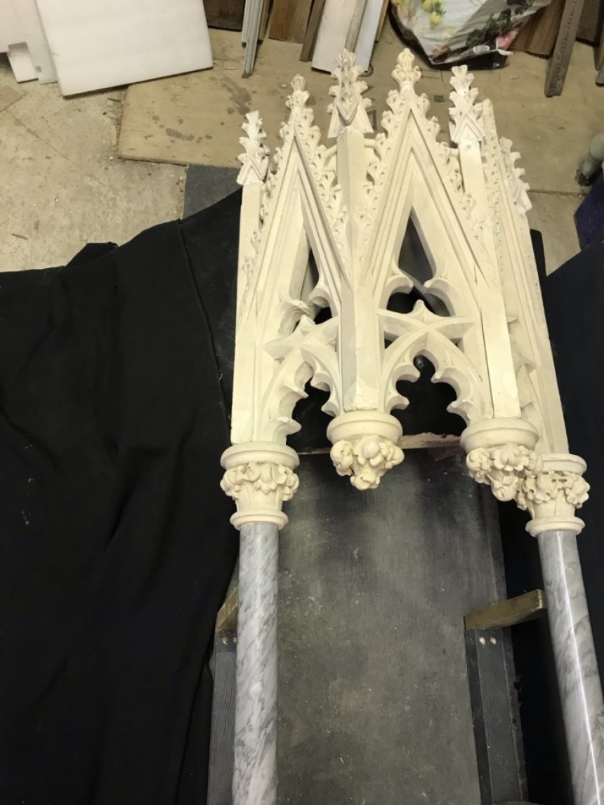 Antique & Reclaimed Gothic Limestone Tabernacle - SalvoWEB UK