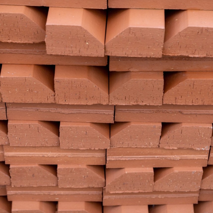 Antique & Reclaimed Engineering Sill/Plinth Bricks - SalvoWEB UK