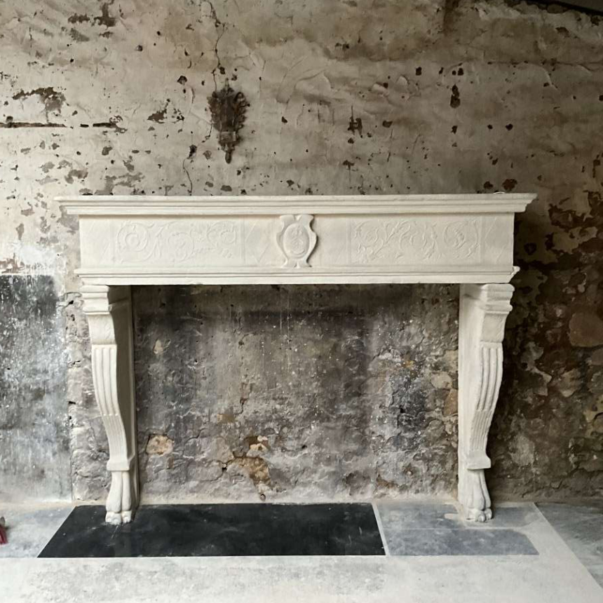 Antique & Reclaimed Exceptional Large-Scale Antique Italian Stone ...