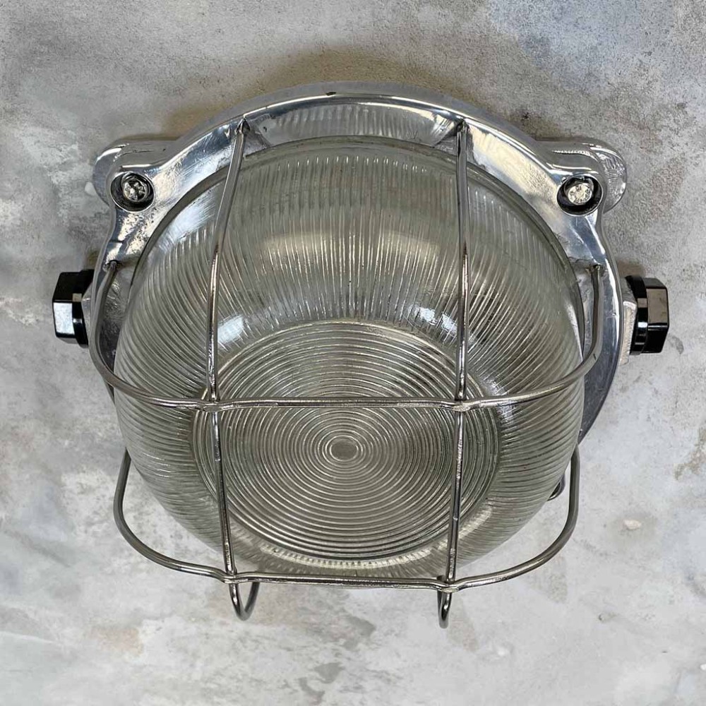 Antique & Reclaimed Outdoor Cast Aluminium Circular Bulkhead Wall Light ...
