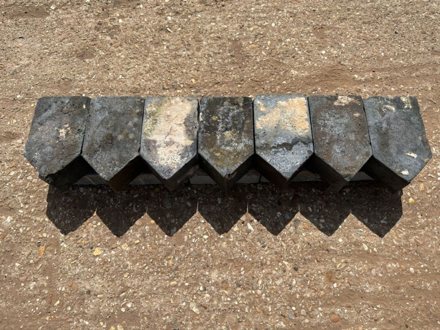 Antique & Reclaimed Staffordshire Blue Squint Bricks- SalvoWEB UK