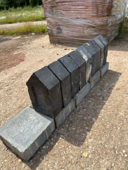 Antique & Reclaimed Staffordshire Blue Squint Bricks- SalvoWEB UK