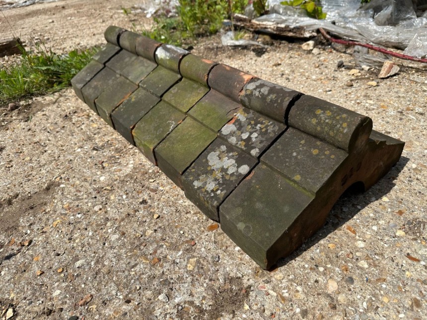 Antique & Reclaimed Reclaimed Victorian Red Coping Bricks - Roll Top ...