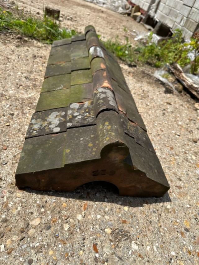 Antique & Reclaimed Reclaimed Victorian Red Coping Bricks - Roll Top ...