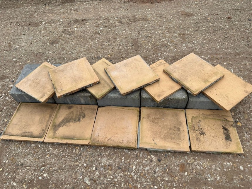 Antique & Reclaimed Buff/ Biscuit Quarry Tiles- SalvoWEB UK