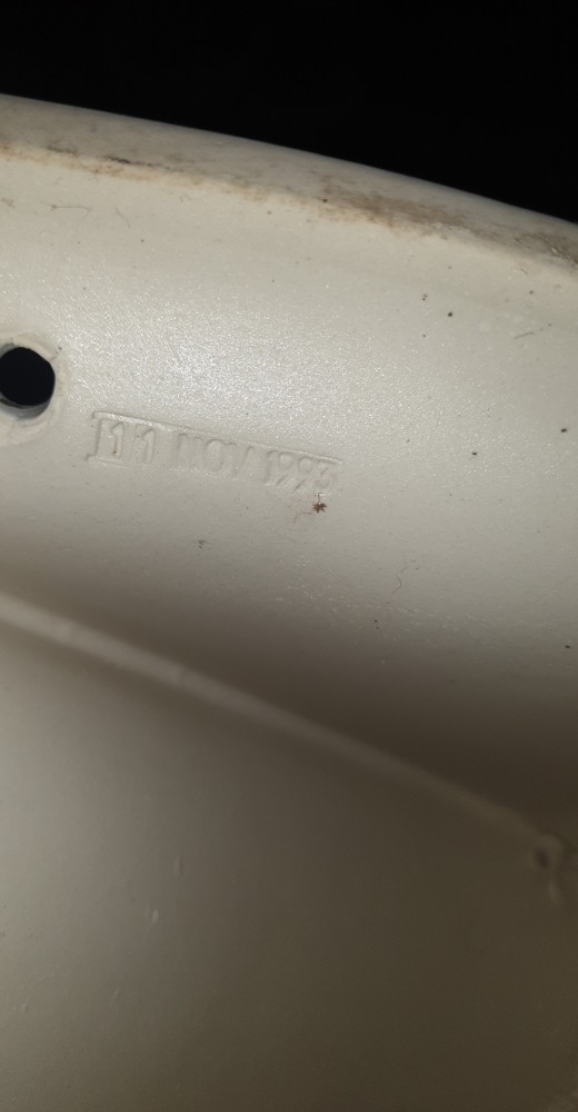 Wanted Alerts Balterley Shell MK2 close coupled toilet with a 1993 date ...