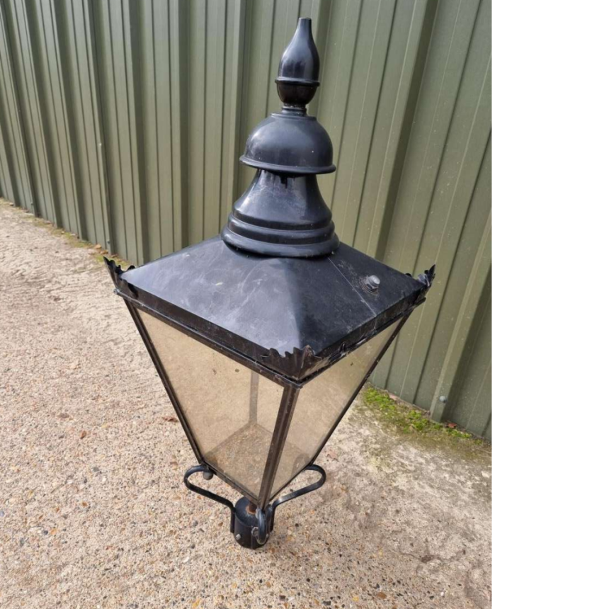 Antique & Reclaimed Lights, Streets DW Windsor- SalvoWEB UK