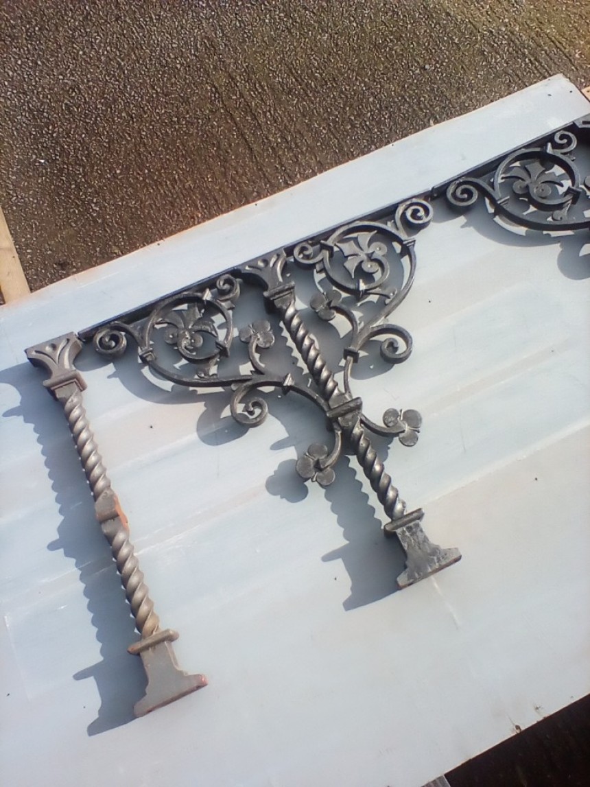 Antique & Reclaimed Original Cast Iron Church Balustrading- SalvoWEB UK