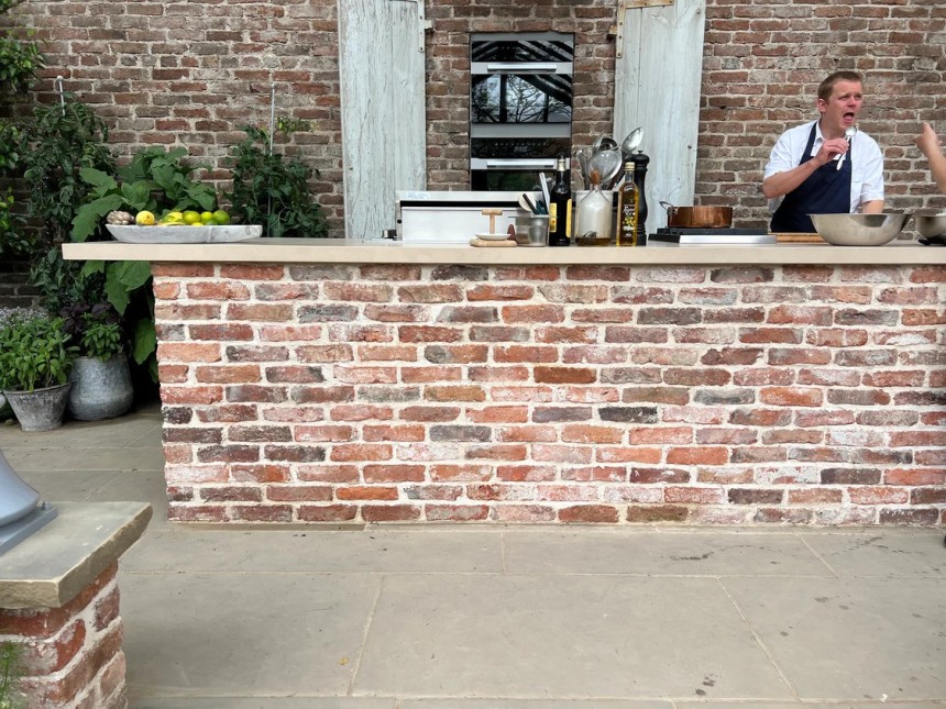 Antique & Reclaimed Chelsea Flower Show - Reclaimed Tudor 2 1/4 ...