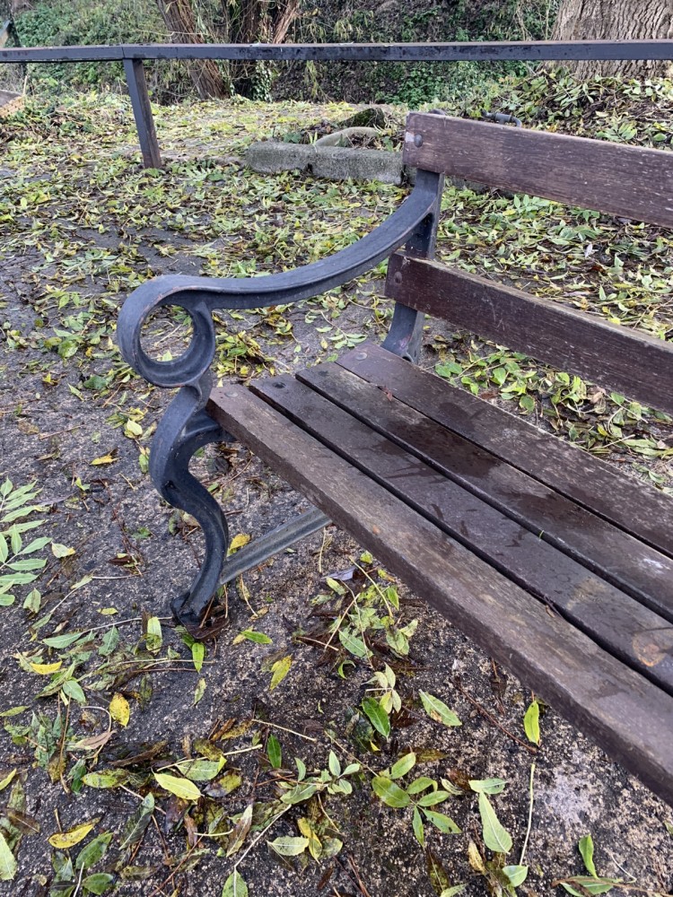 Antique & Reclaimed Cast iron park bench - SalvoWEB UK