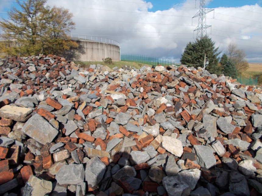 Antique & Reclaimed Reclaimed blue pennant building stone- SalvoWEB UK