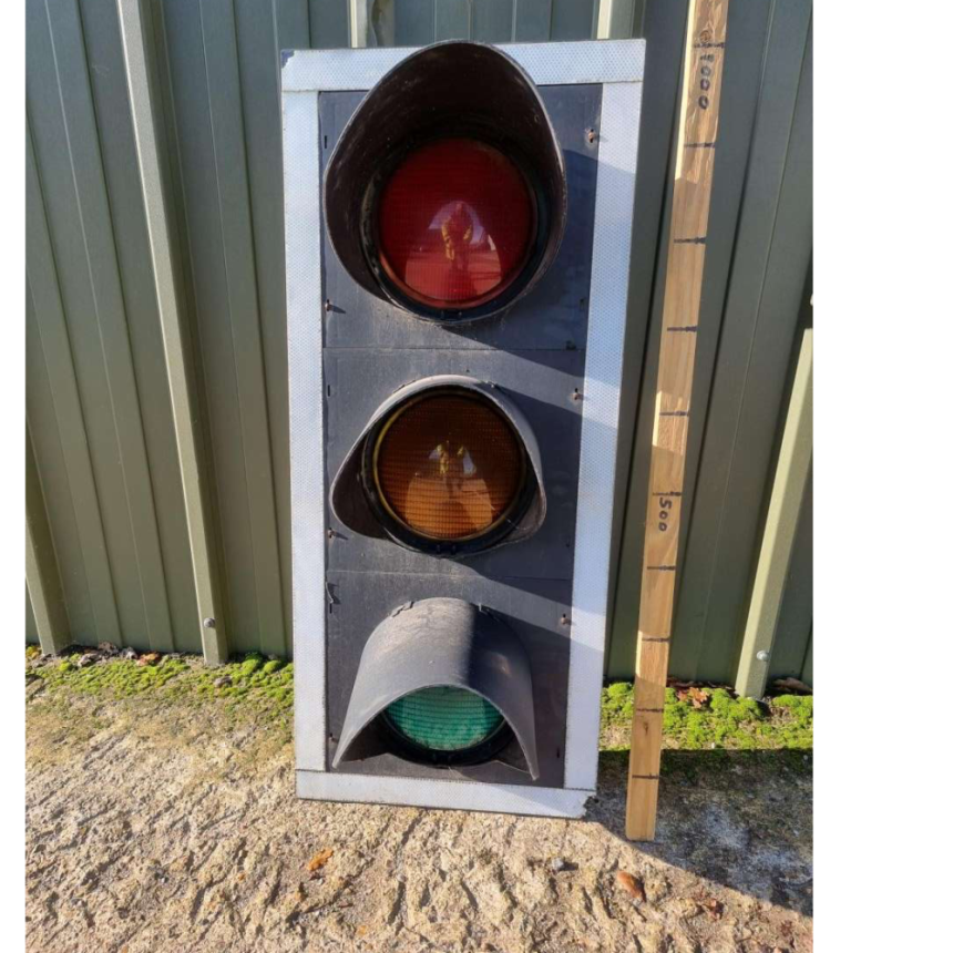 Antique & Reclaimed Slim Style Traffic Lights- SalvoWEB UK