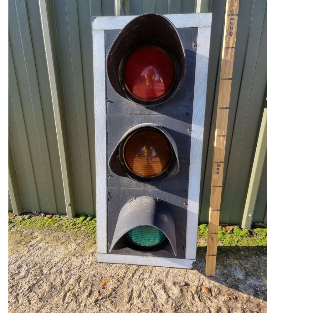 Antique & Reclaimed Slim Style Traffic Lights- SalvoWEB UK