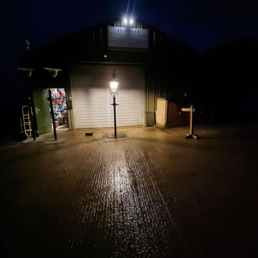 Recraft & Upcycled DW Windsor Street Refurbished Copper Light with ...